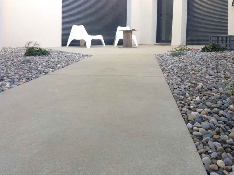 Le béton quartzé sablé DECODAL : La douceur haute résistance - Avignon ...